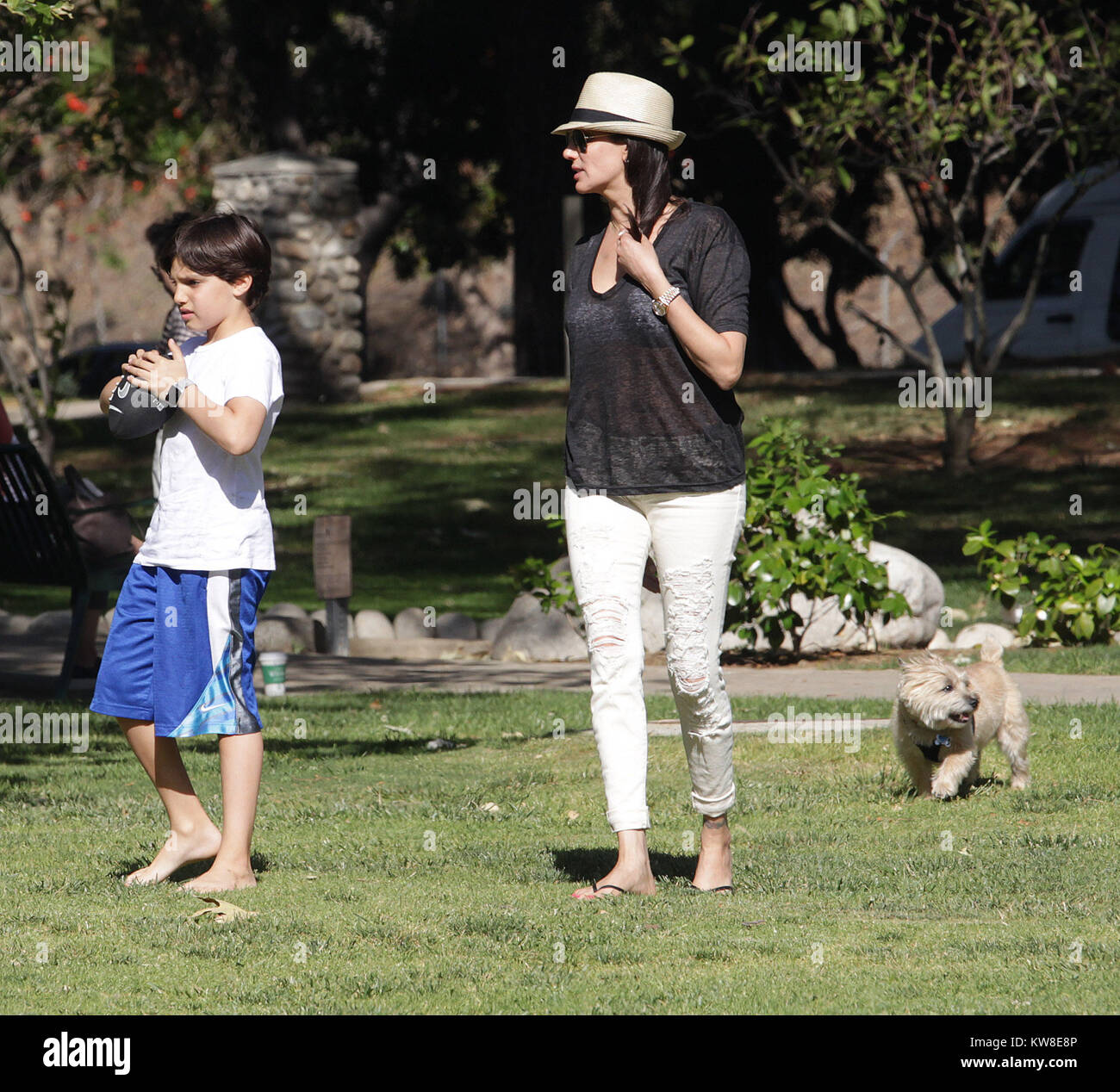 BEVERLY HILLS, CA - APRIL 22: Simon Cowell's wife Lauren Silverman and ...