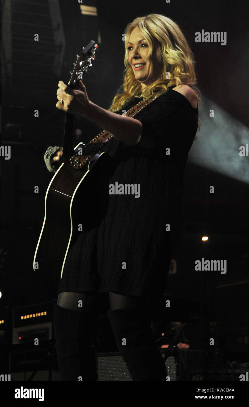 Guitar Legends Heroes Event - Performances Featuring: Nancy Wilson ...