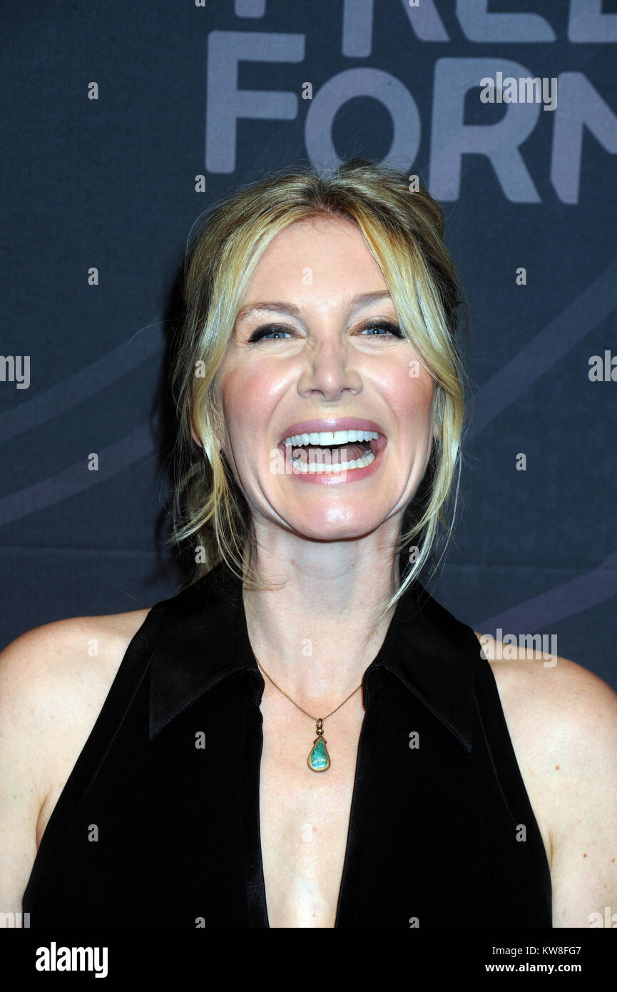 Elizabeth Mitchell Images