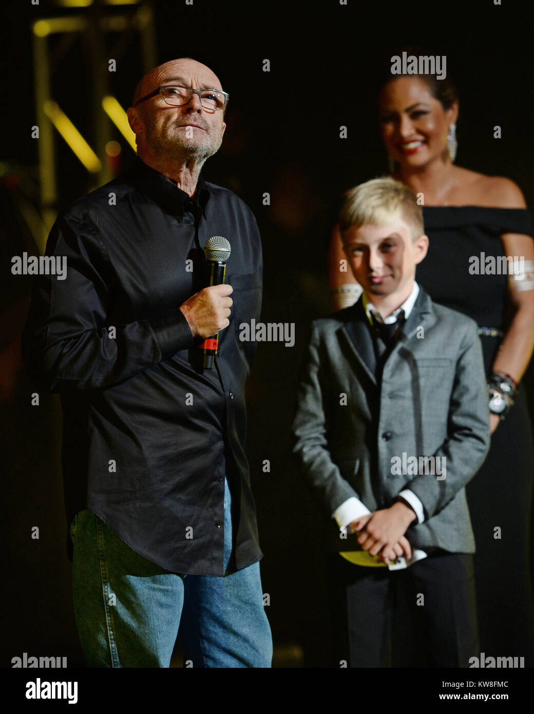 MIAMI BEACH, FL - DECEMBER 06: Phil Collins looked more like Ebenezer ...