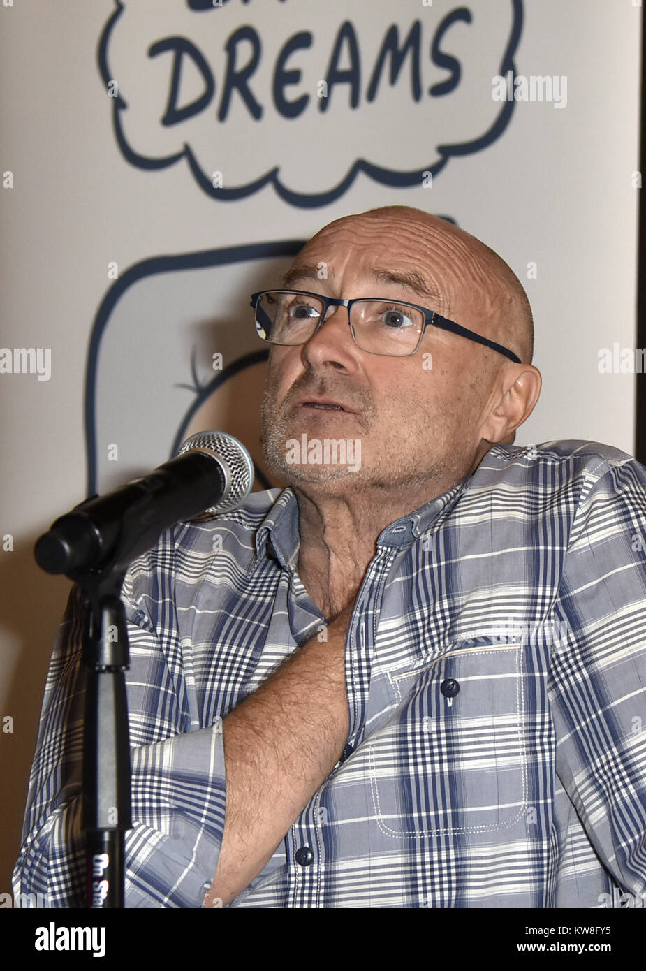 MIAMI BEACH, FL - FEBRUARY 26: Phil Collins and ex-wife Orianne Cevey ...