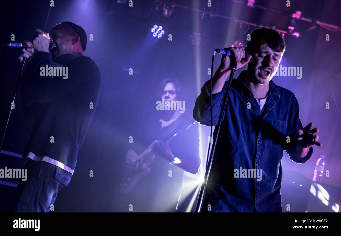 The Twang performing on the opening night of their 2017 tour in ...