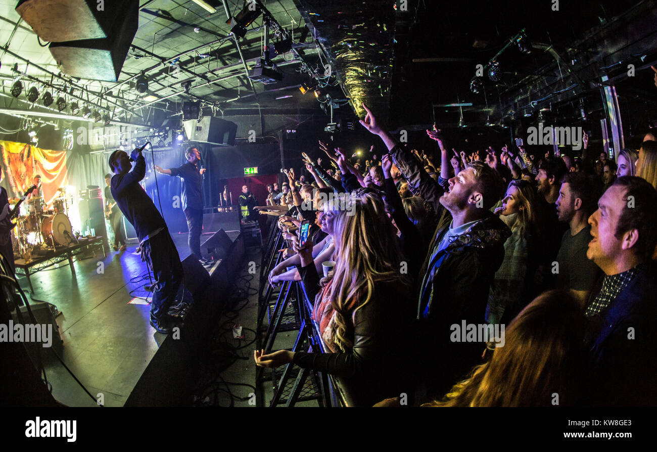 The Twang performing on the opening night of their 2017 tour in ...
