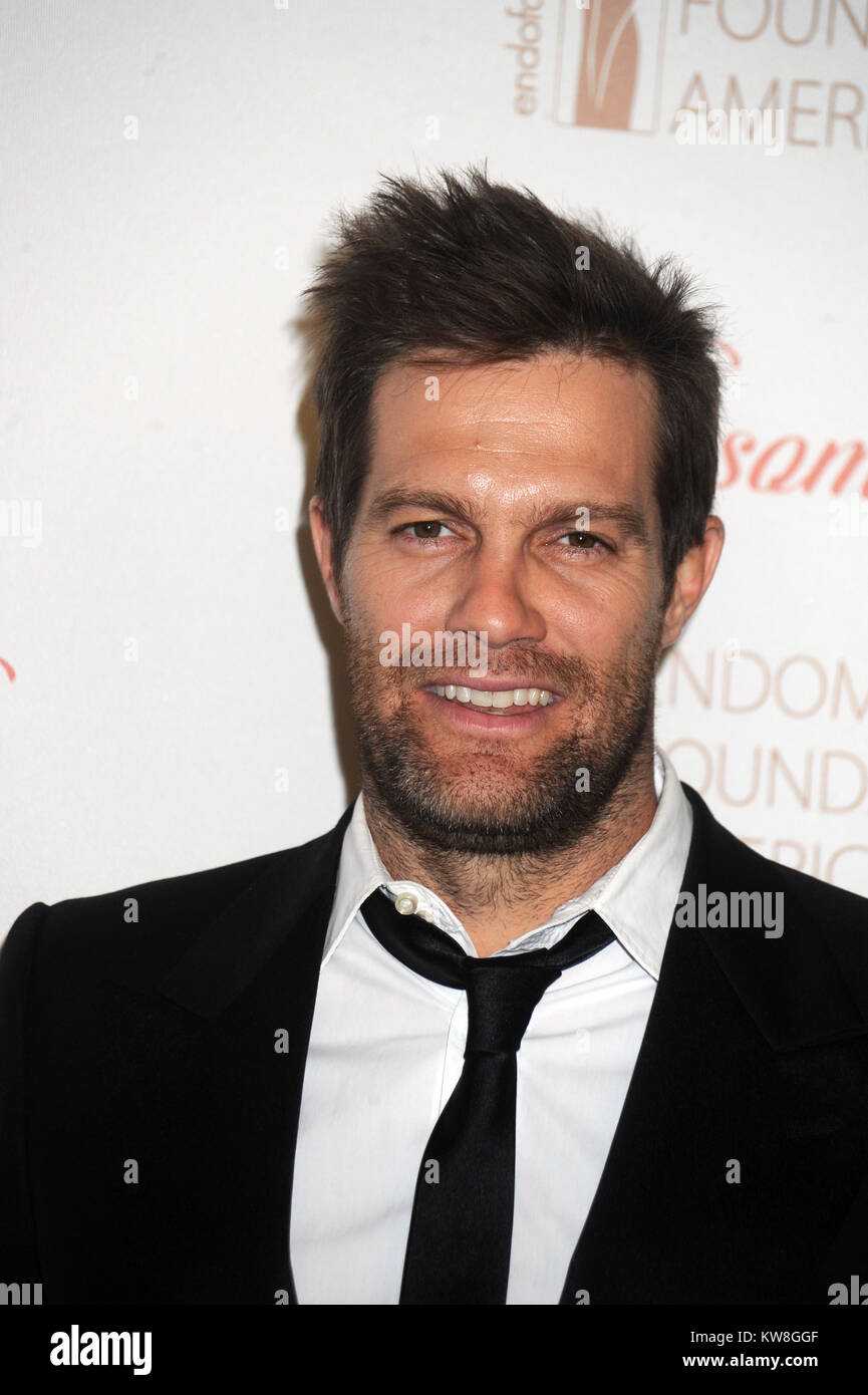 NEW YORK, NY - APRIL 19: Geoff Stults attends the 8th Annual Blossom ...