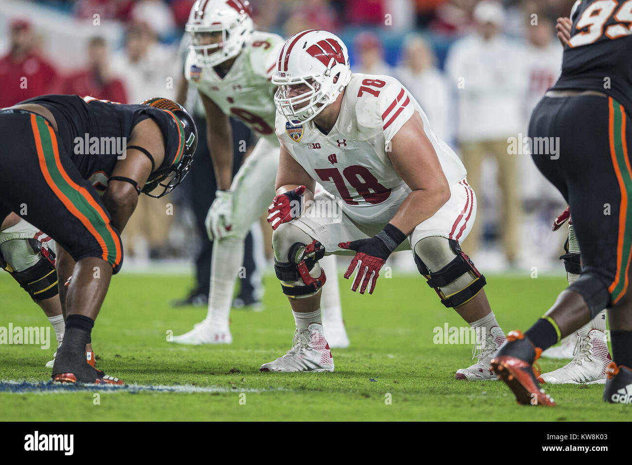 December 30, 2017 - Wisconsin Badgers offensive lineman Jason Erdmann ...