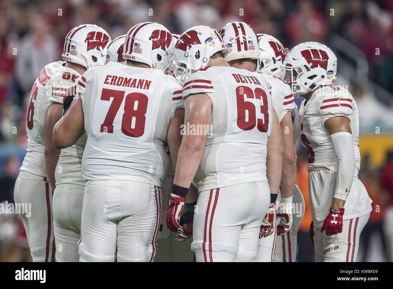December 30, 2017 - Wisconsin Badgers offensive lineman Jason Erdmann ...