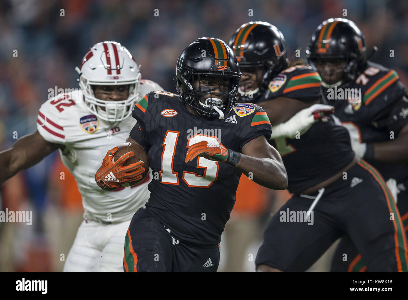 Miami hurricanes running back hi-res stock photography and images - Alamy