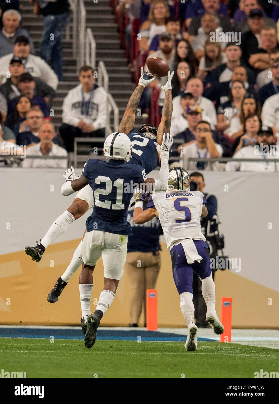 Marcus allen penn state hi-res stock photography and images - Alamy