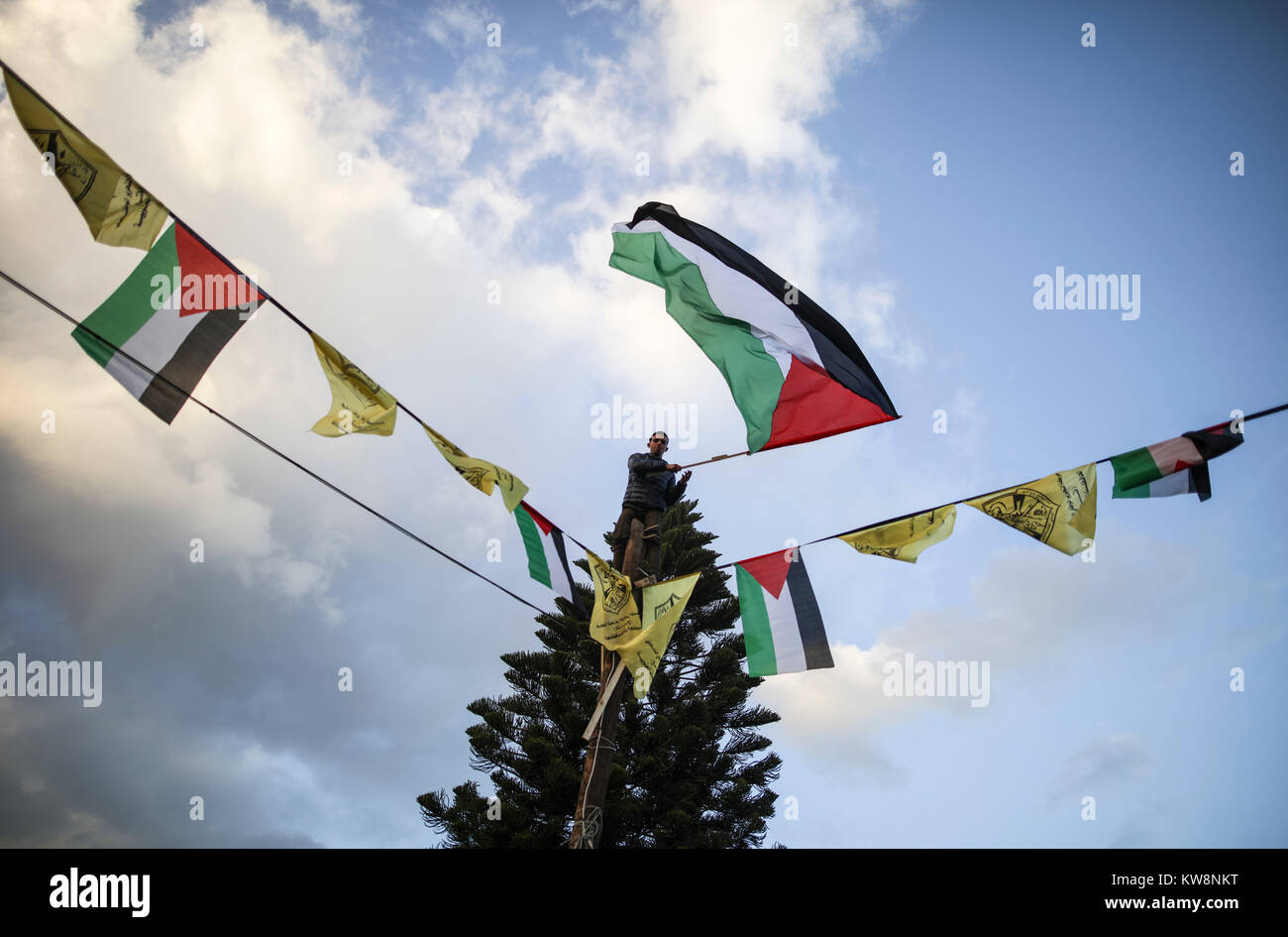 Fatah flag hi-res stock photography and images - Alamy