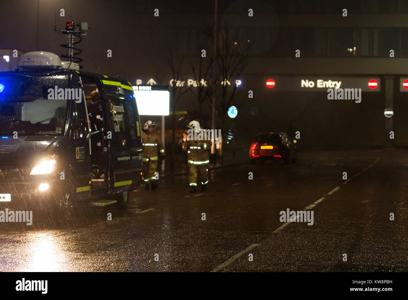 Liverpool, UK, 31st December 2017. Major fire breaks out in a multi ...