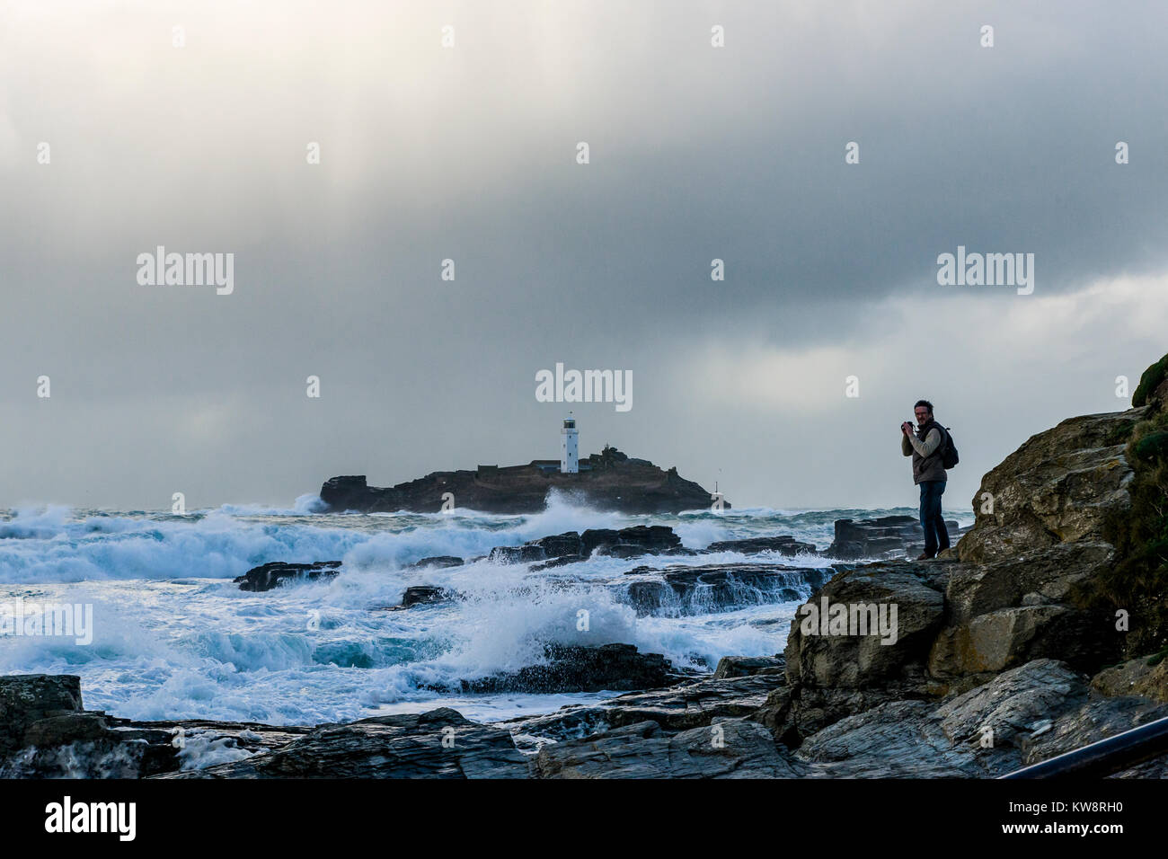 North cornwall storm dark sky hi-res stock photography and images - Alamy