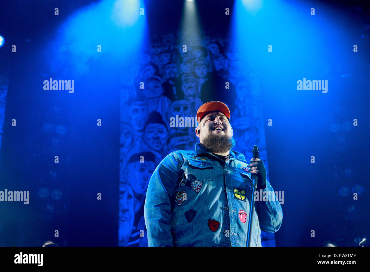 Rag and bone man singer hi-res stock photography and images - Alamy