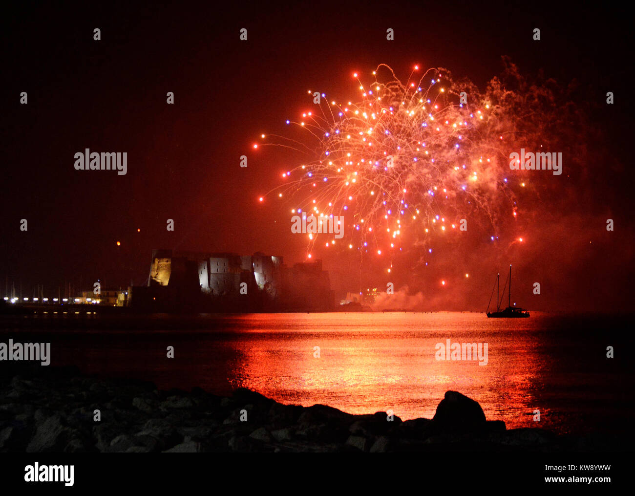 Naples, Italy. 01st Jan, 2018. Naples fireworks on the seafront of Via ...