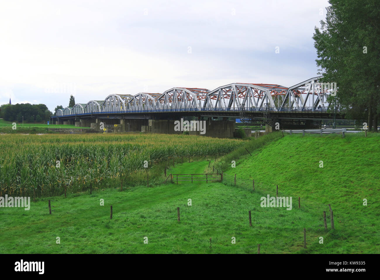 Grave Bridge, Netherlands, captured by US paratroops of the 82nd ...