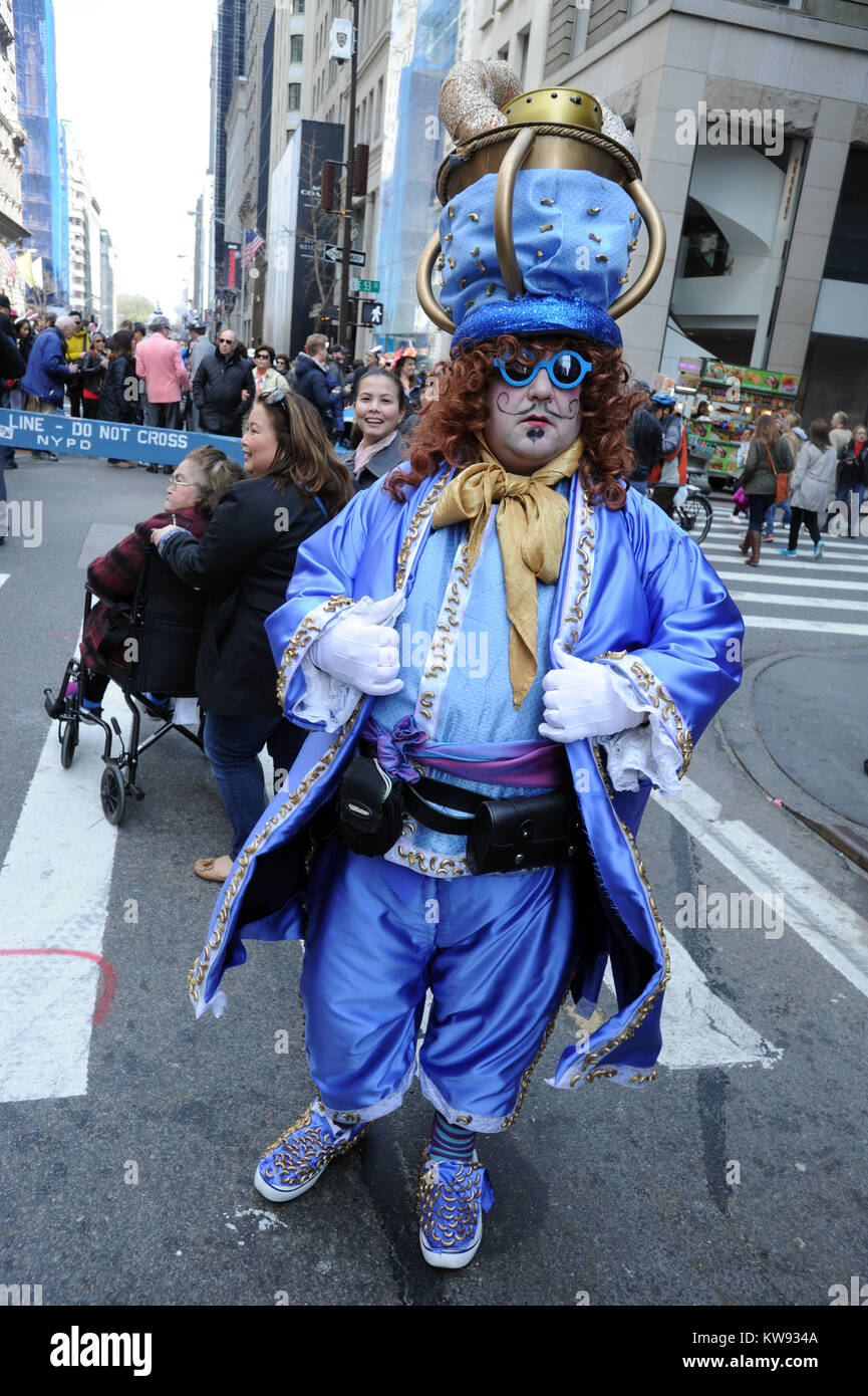 NEW YORK, NEW YORK - MARCH 27: Parade participants display costumes ...
