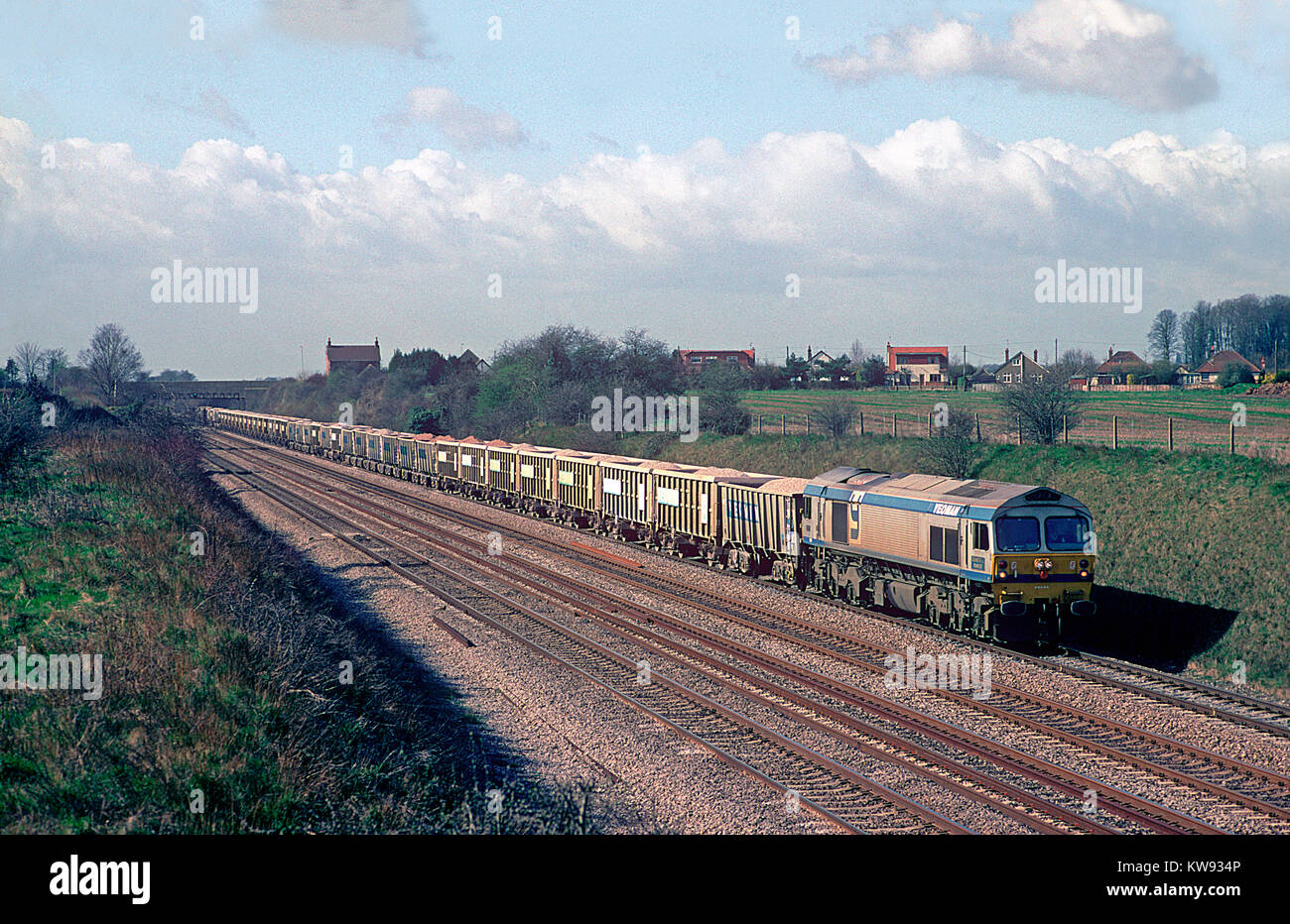 A Foster Yeoman owned class 59 diesel locomotive number 59005 'Kenneth ...