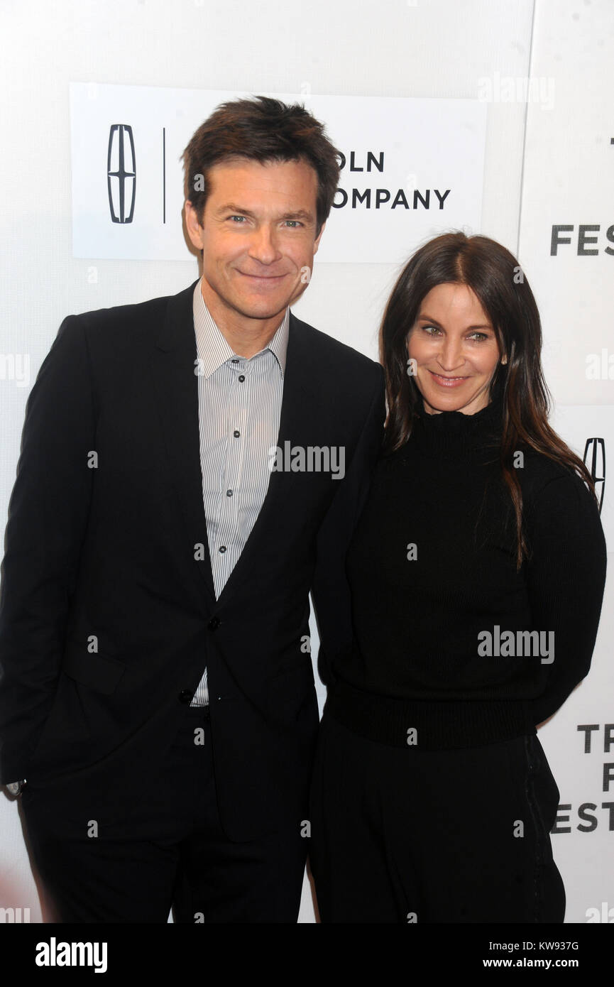 Jason bateman and family hi-res stock photography and images - Alamy