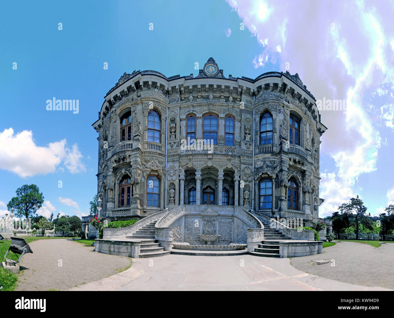 Goksu pavilion hi-res stock photography and images - Alamy