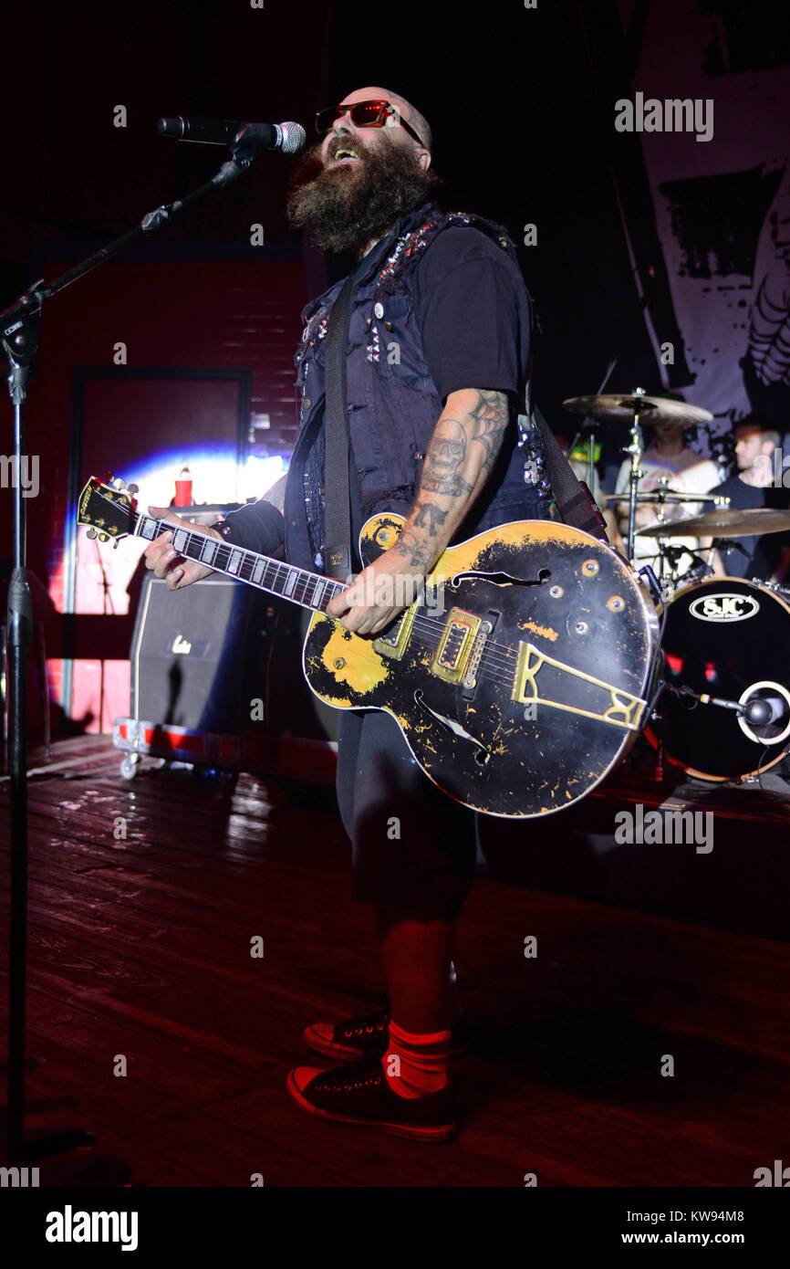 FORT LAUDERDALE, FL - MARCH 17: Tim Armstrong of Rancid performs at ...