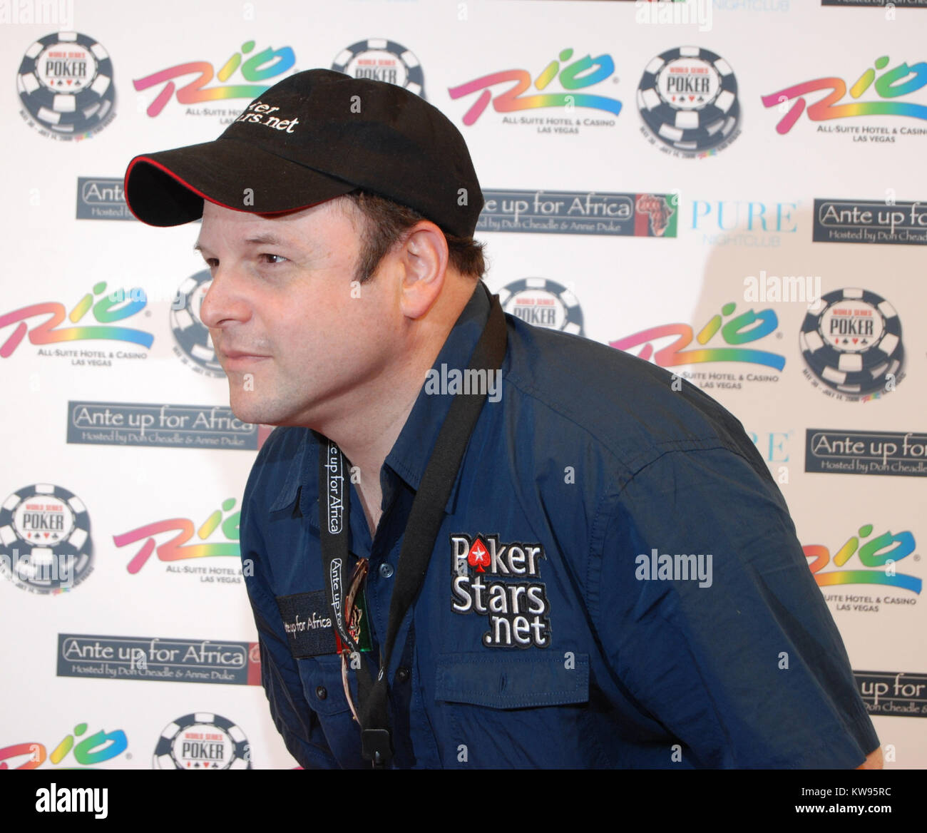 LAS VEGAS - JULY 5: Jason Alexander gets ready to compete in the Ante ...