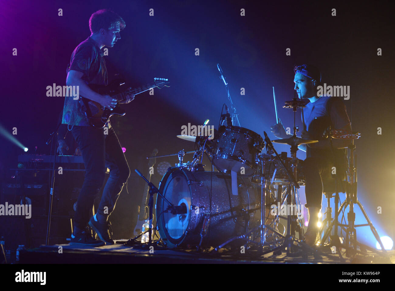 FORT LAUDERDALE, FL - DECEMBER 08: Dave Bayley, Joe Seaward of Glass ...