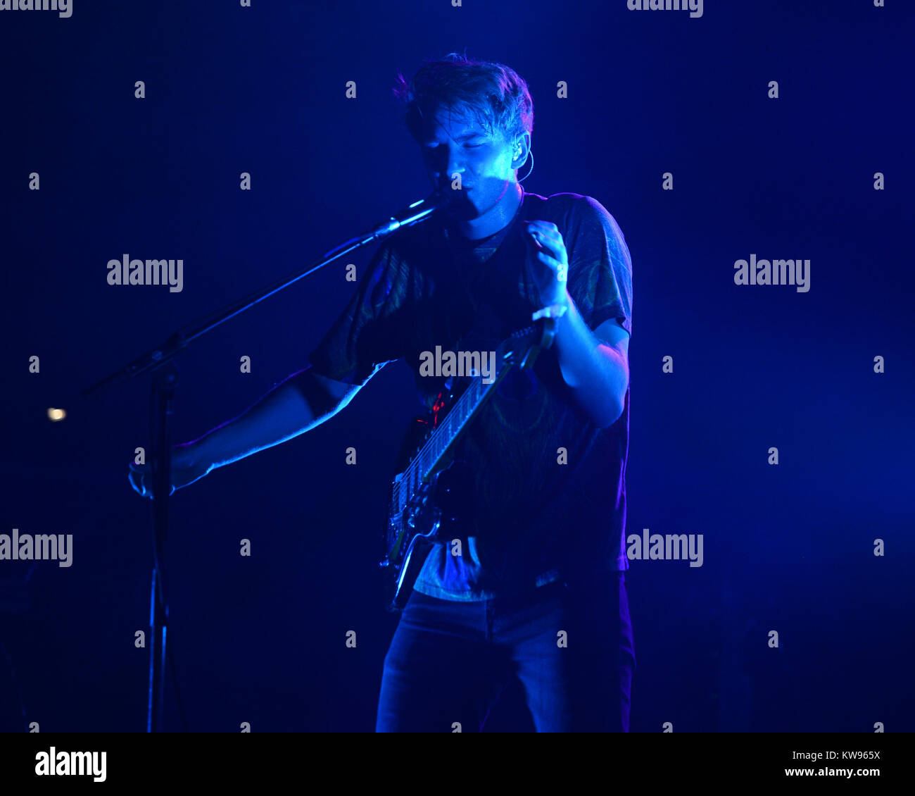 Glass animals band hi-res stock photography and images - Alamy