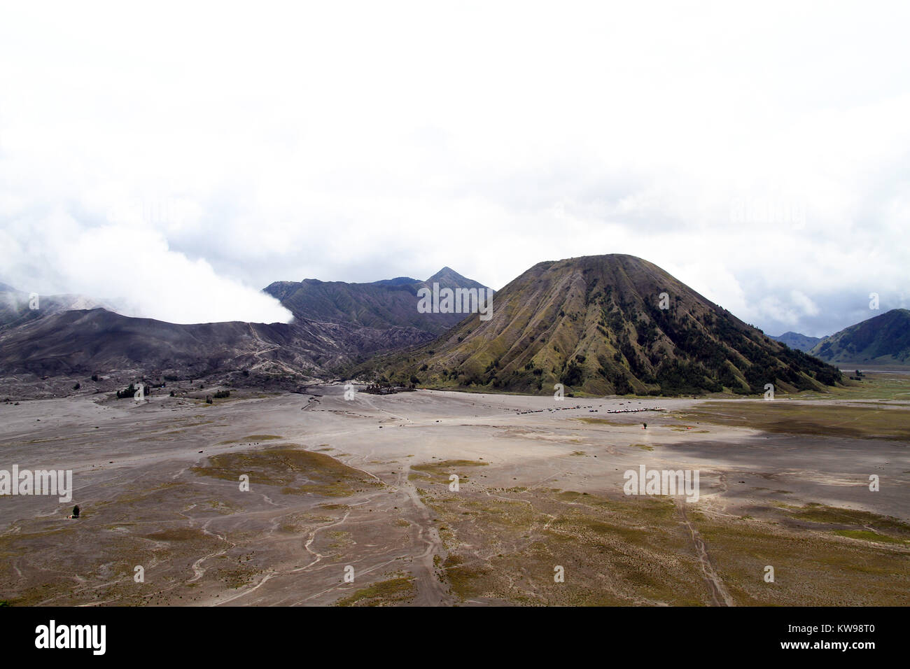 Volcanoes slope hi-res stock photography and images - Alamy
