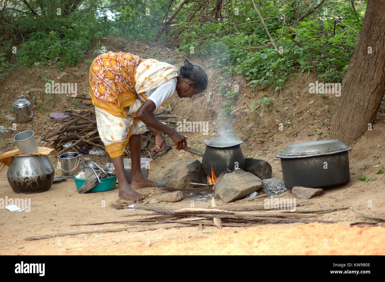 Indian rural woman cooking food hi-res stock photography and images - Alamy