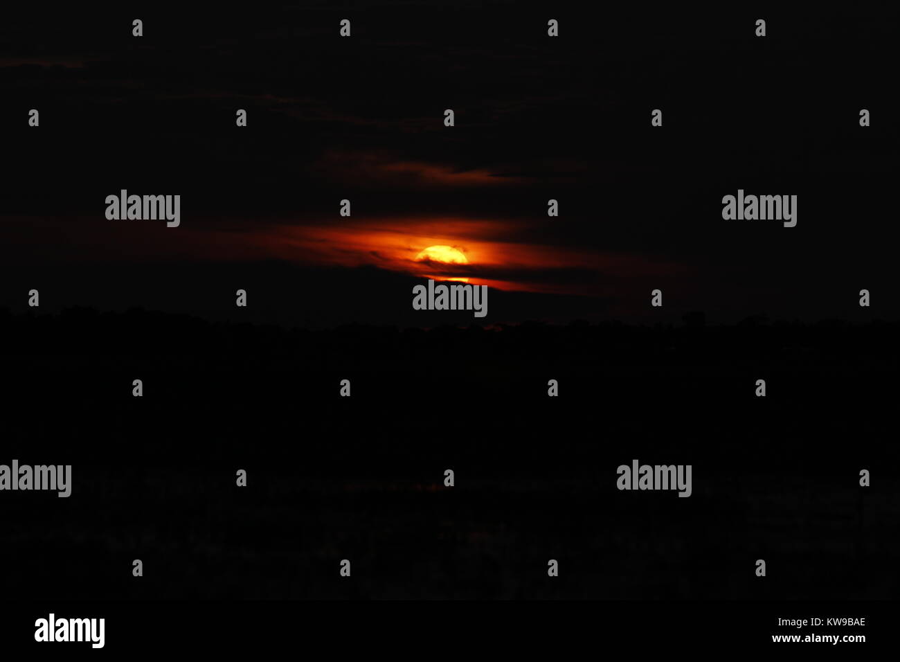 Dark red clouds red sunset hi-res stock photography and images - Alamy