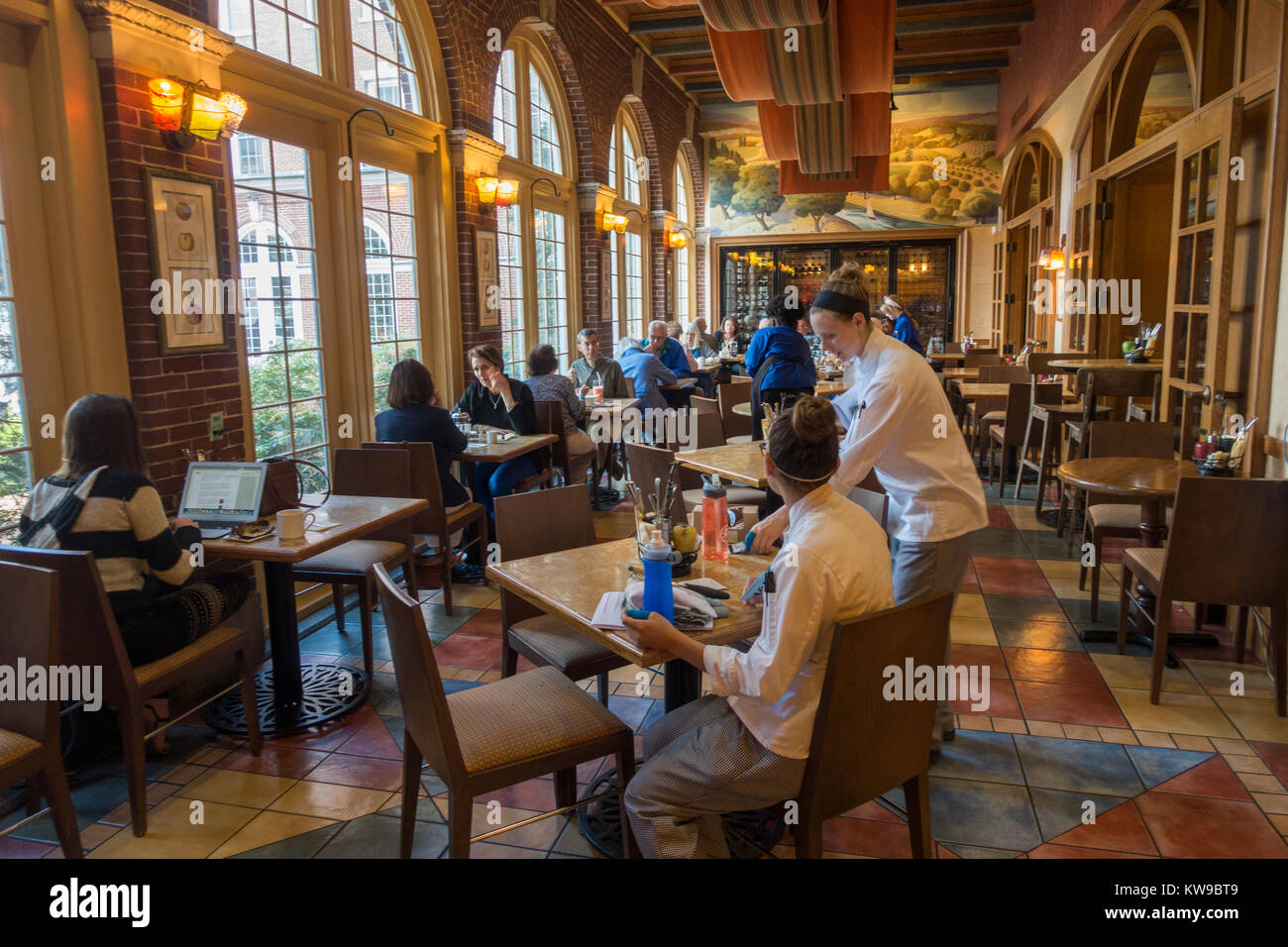 Campus culinary institute america cia hi-res stock photography and ...