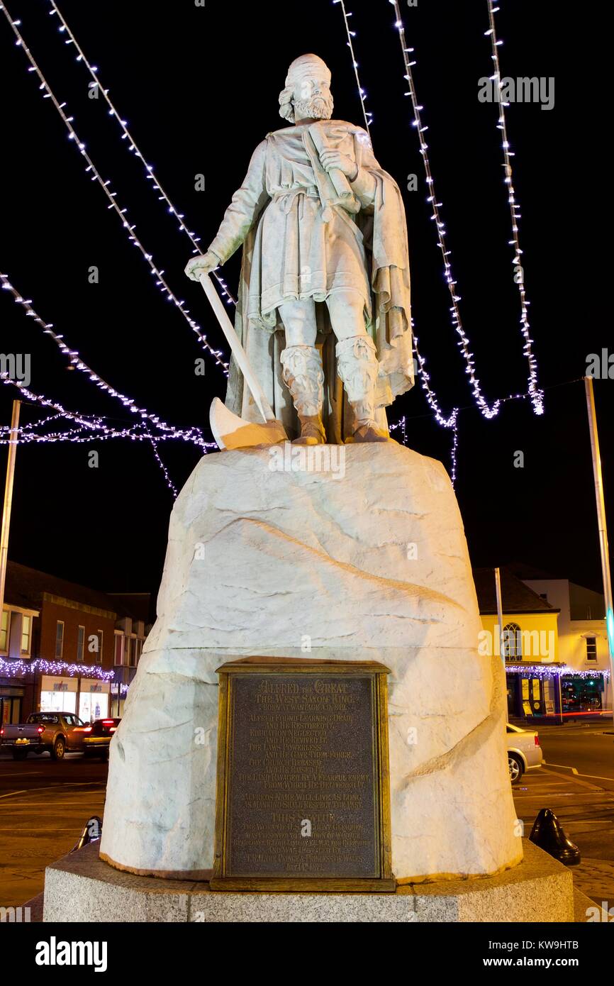 King Alfred Statue Wantage High Resolution Stock Photography and Images ...
