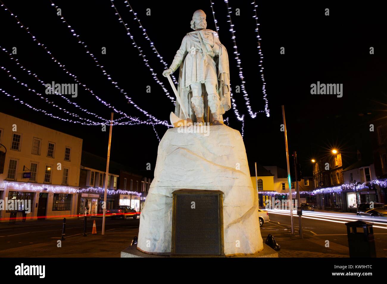 Statue of Alfred the Great, Wantage market place Stock Photo - Alamy