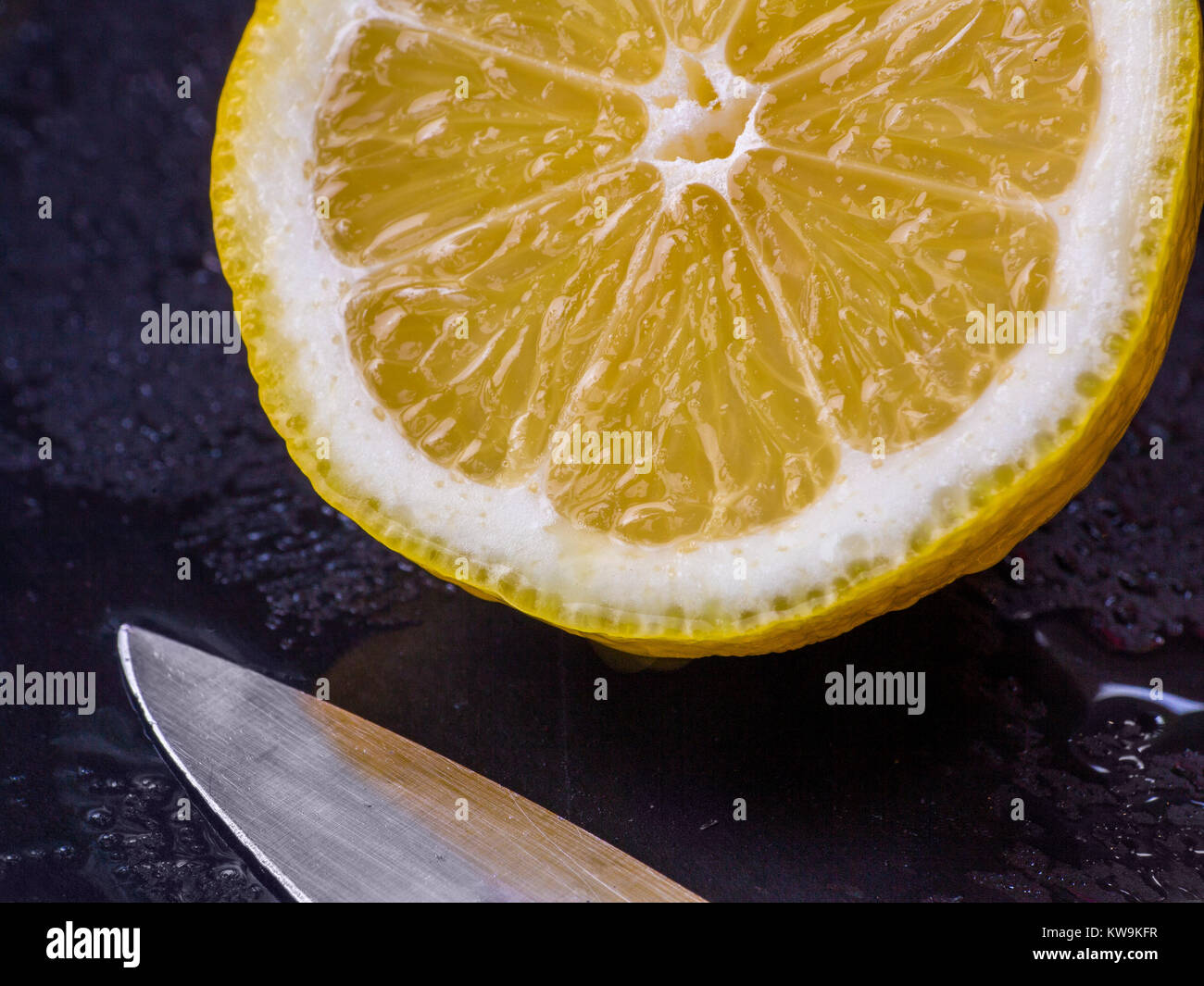 A macro photograph of a fresh sliced lemon Stock Photo - Alamy