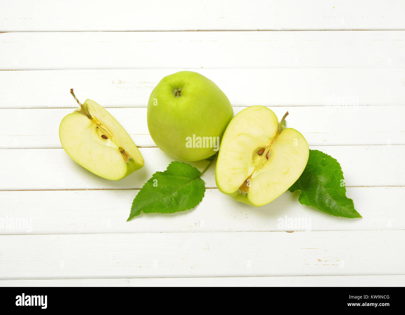 Overhead view fresh apples hi-res stock photography and images - Alamy