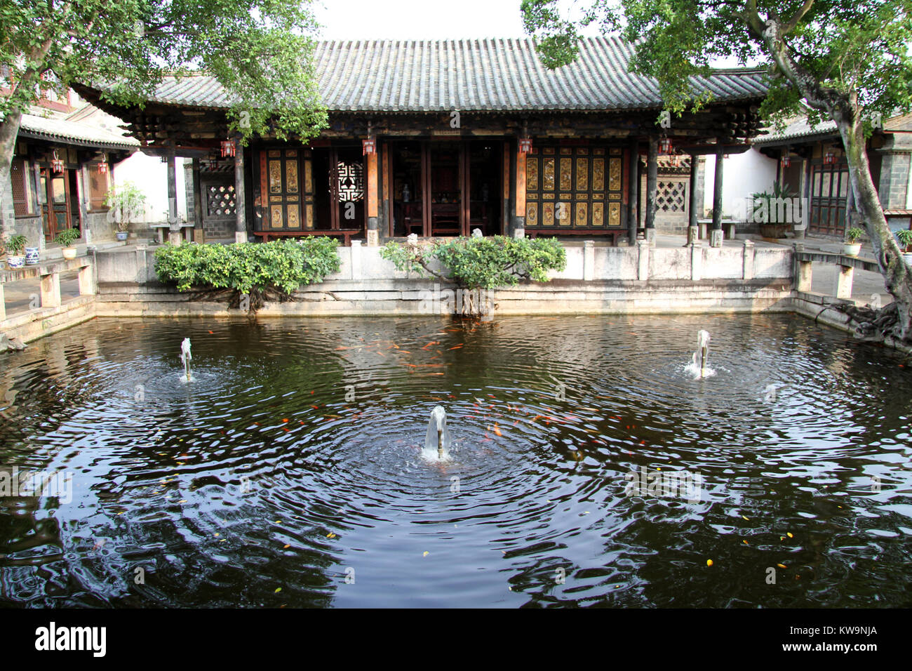 Fountain with fish and pagoda in Jixiang, China Stock Photo - Alamy