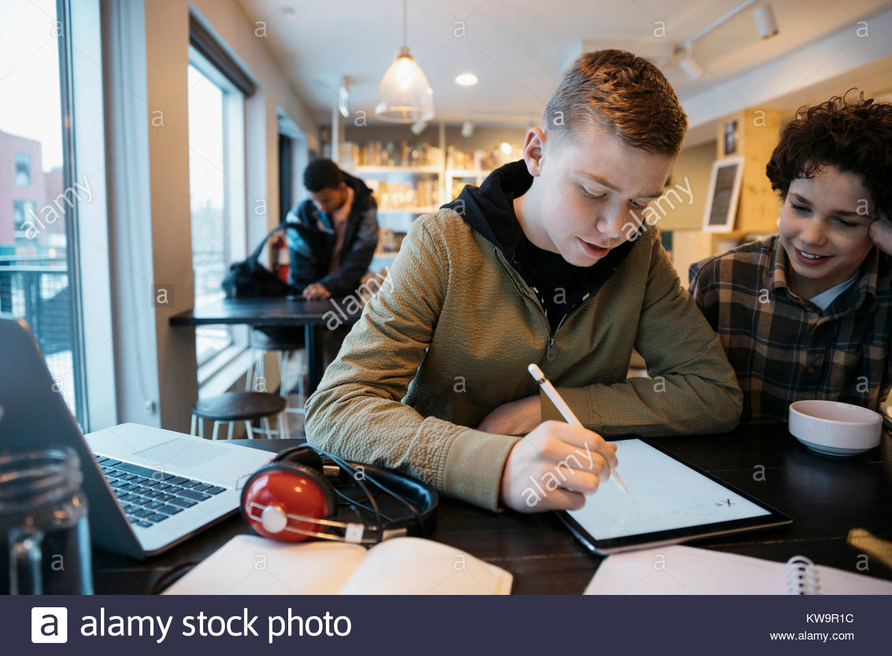 High school student drawing hi-res stock photography and images - Alamy