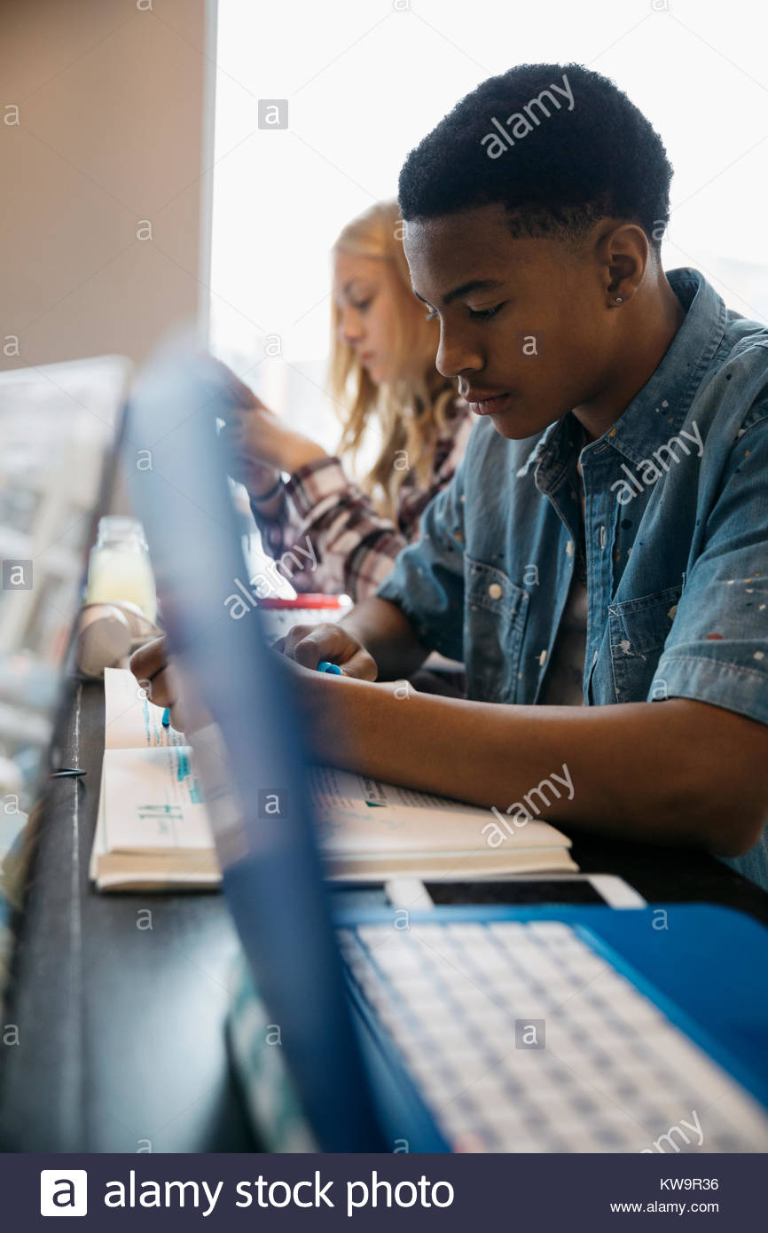 American high school boy hi-res stock photography and images - Alamy