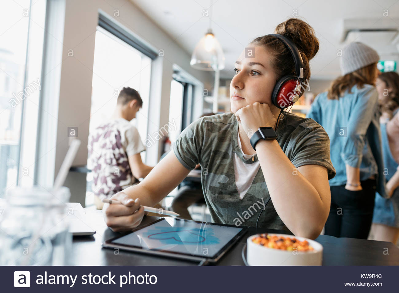 High school student drawing hi-res stock photography and images - Alamy