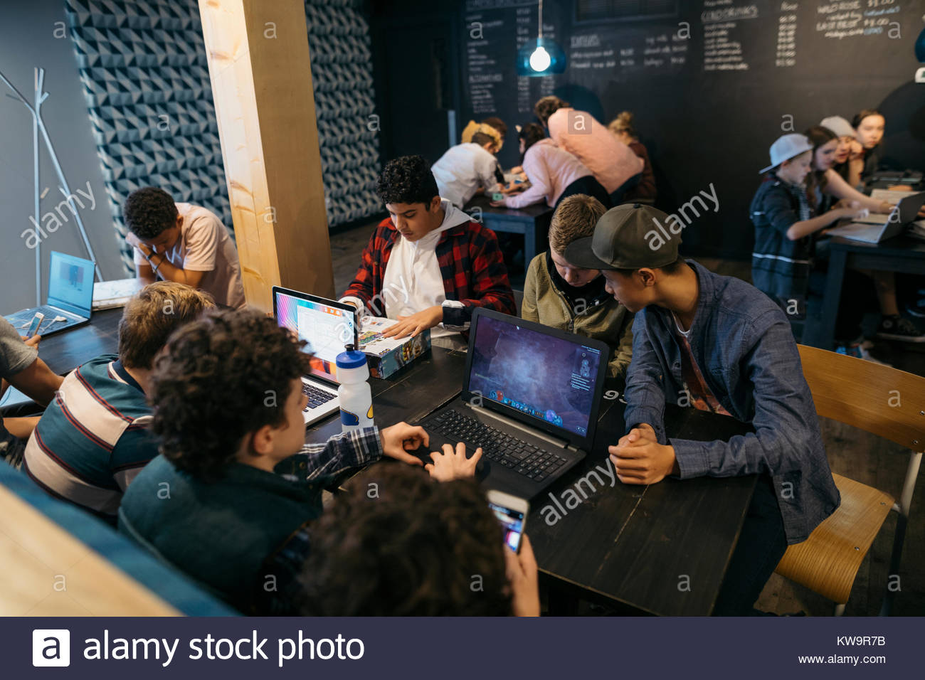 Indian school girl with laptop hi-res stock photography and images - Alamy