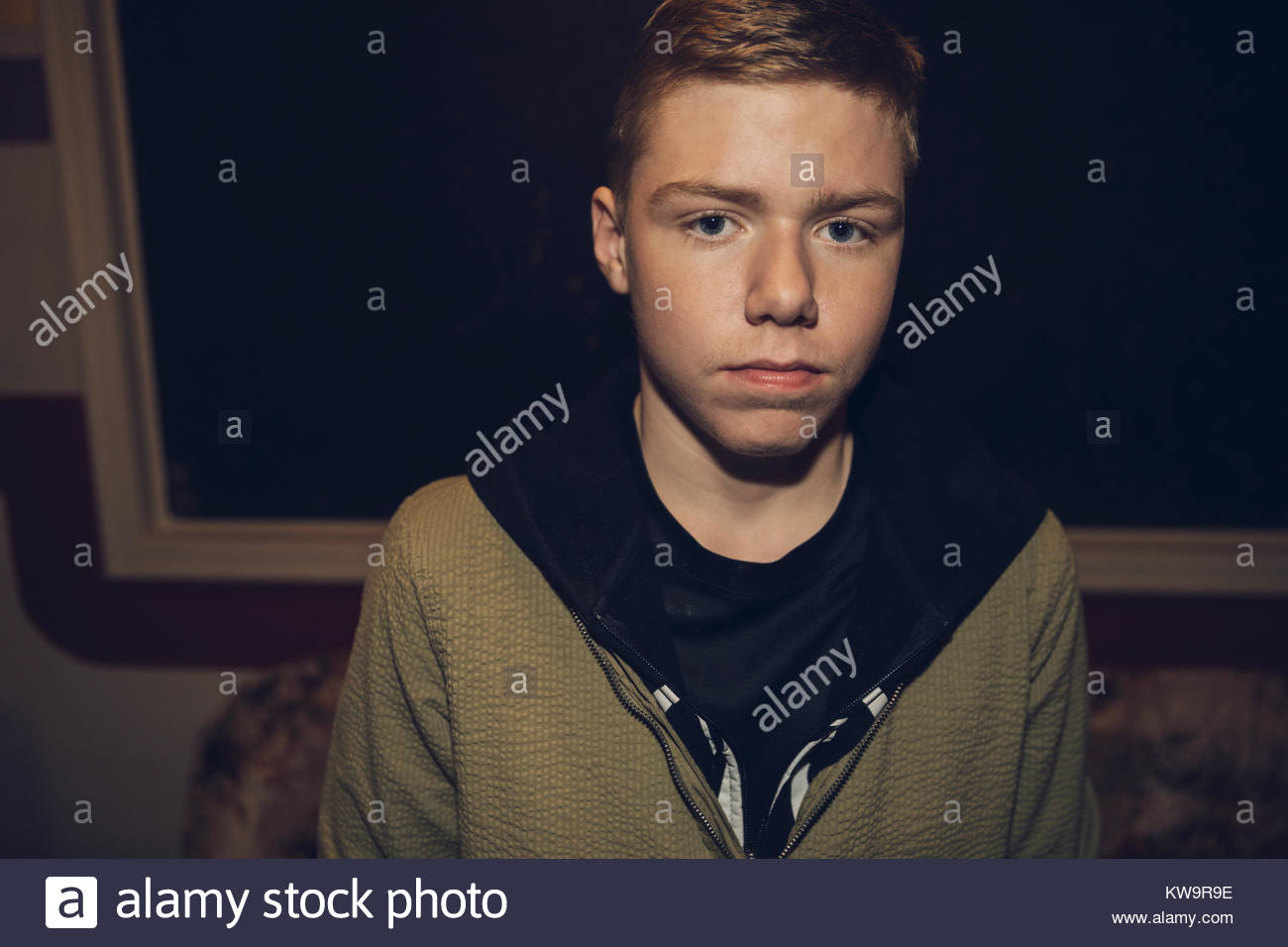 Boy serious portrait hi-res stock photography and images - Alamy