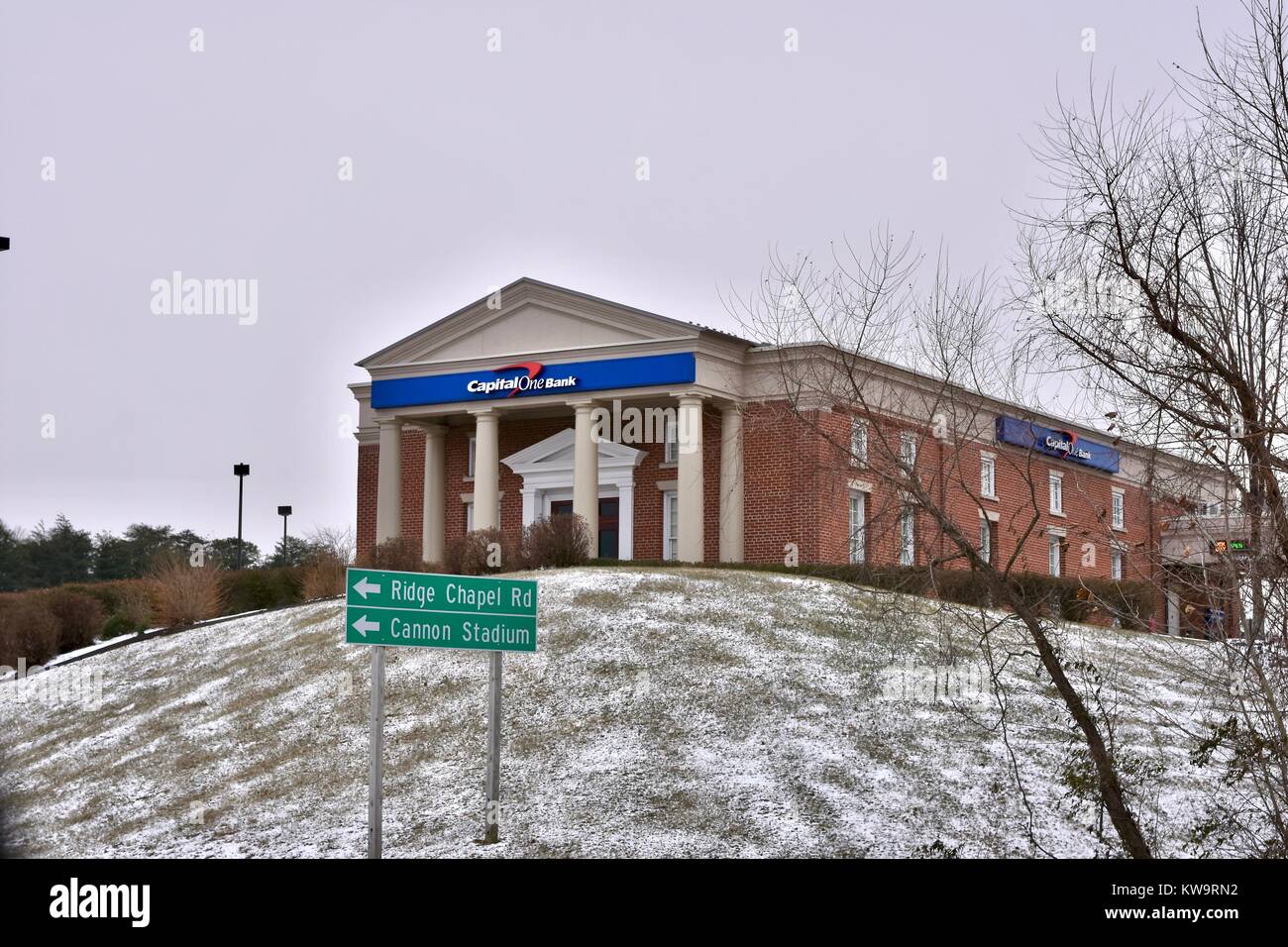 Bank on a hill hi-res stock photography and images - Alamy