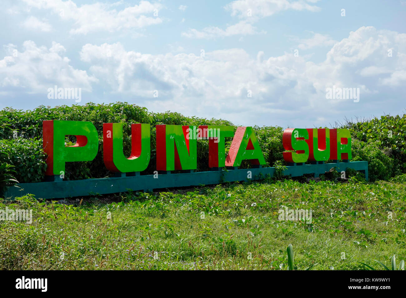 Cancun mexico people traveling hi-res stock photography and images - Alamy