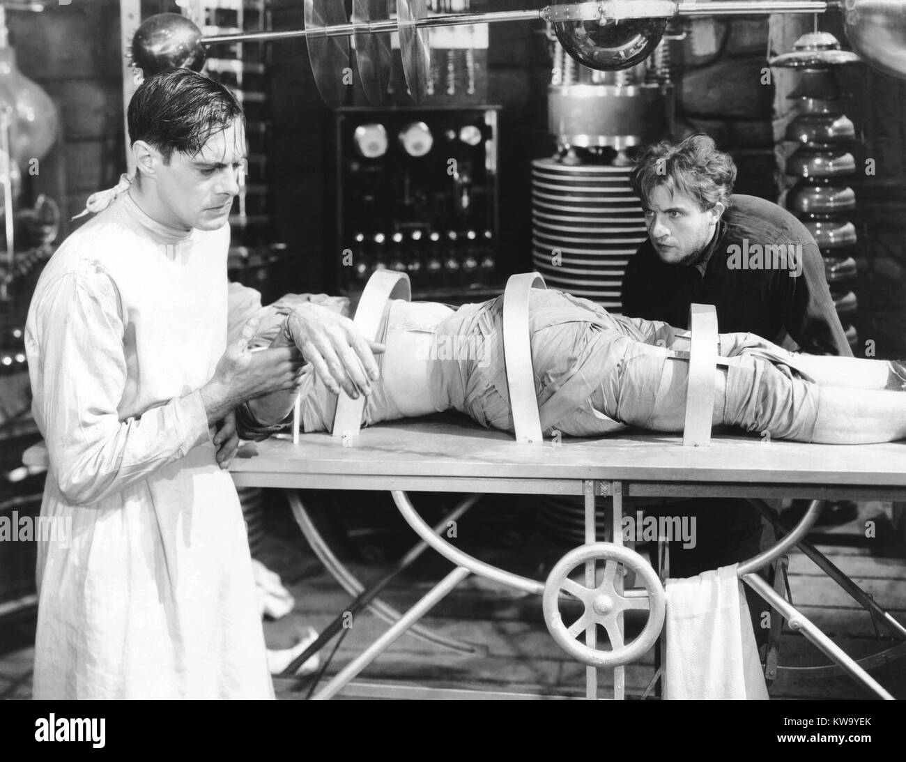 FRANKENSTEIN, from left: Colin Clive, Dwight Frye, 1931 Stock Photo - Alamy