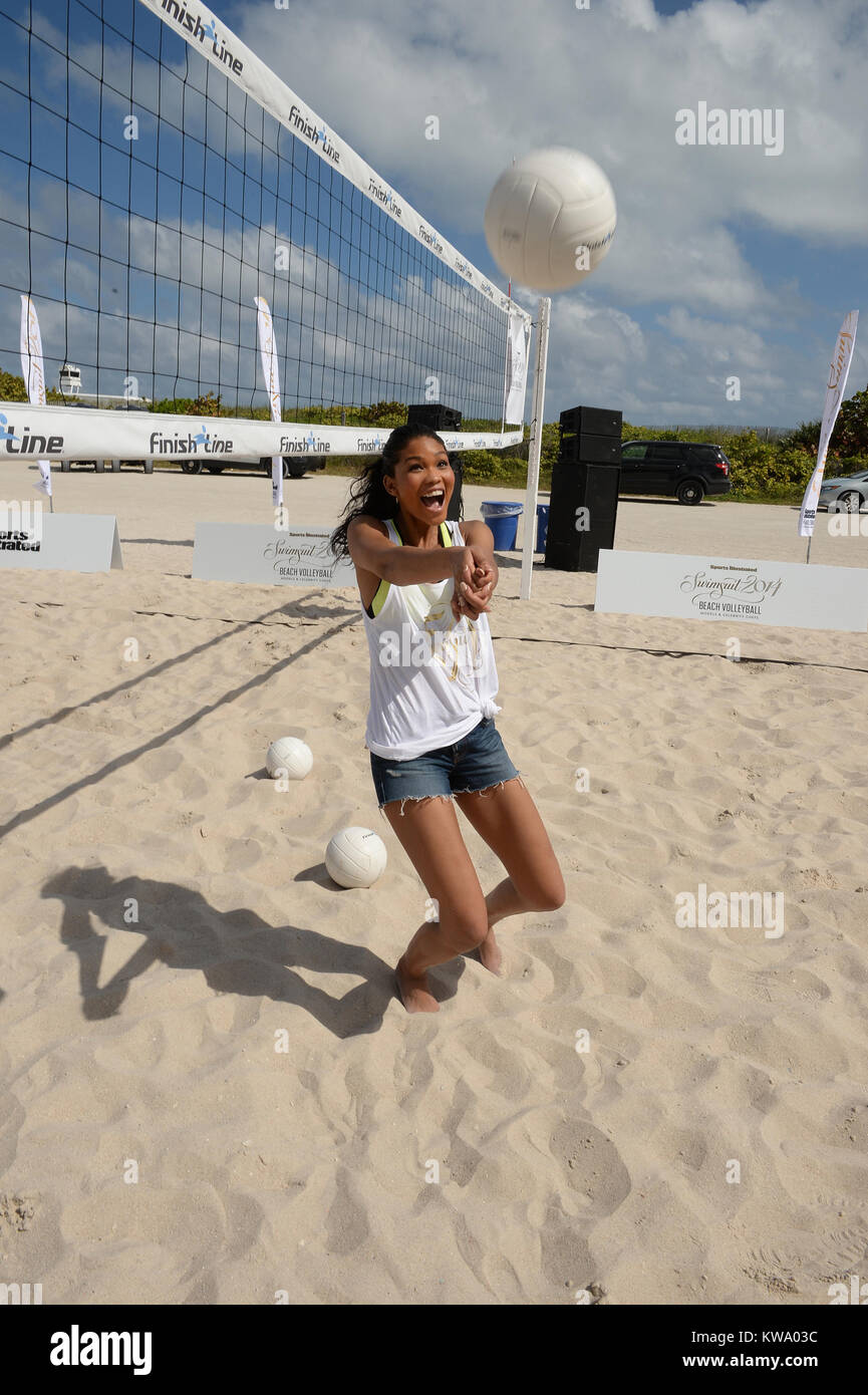 Iman model bikini hi-res stock photography and images - Alamy