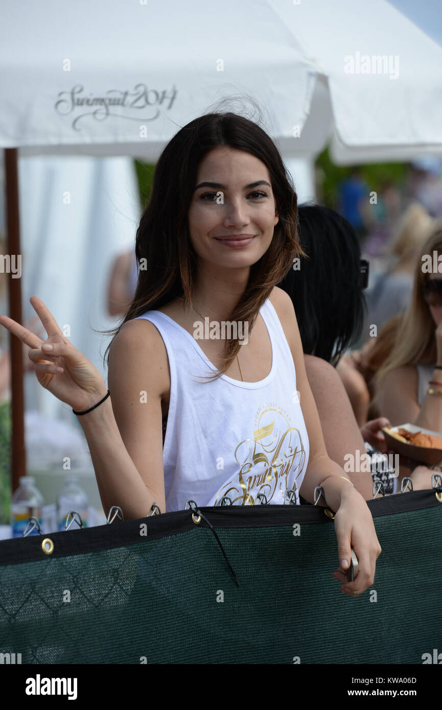 MIAMI BEACH, FL - FEBRUARY 20: Lily Aldridge attends Sports Illustrated ...