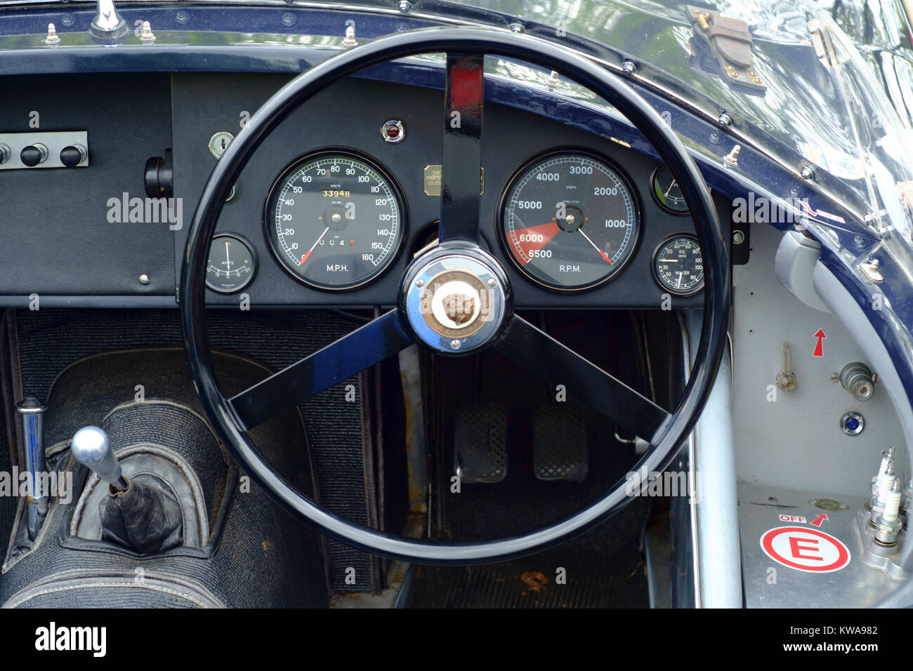 Vintage jaguar dashboard hi-res stock photography and images - Alamy