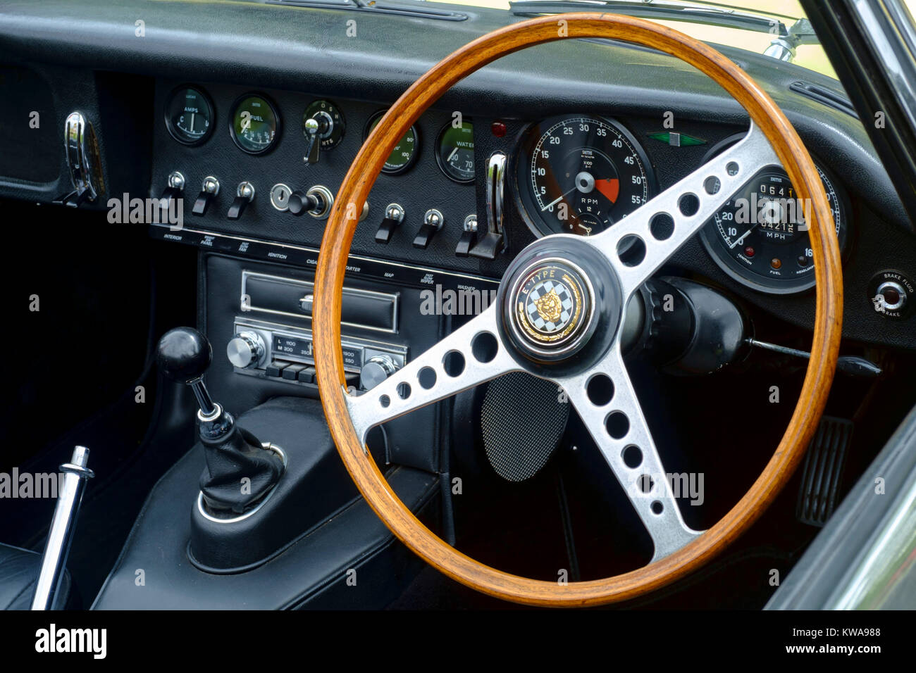 Vintage jaguar dashboard hi-res stock photography and images - Alamy