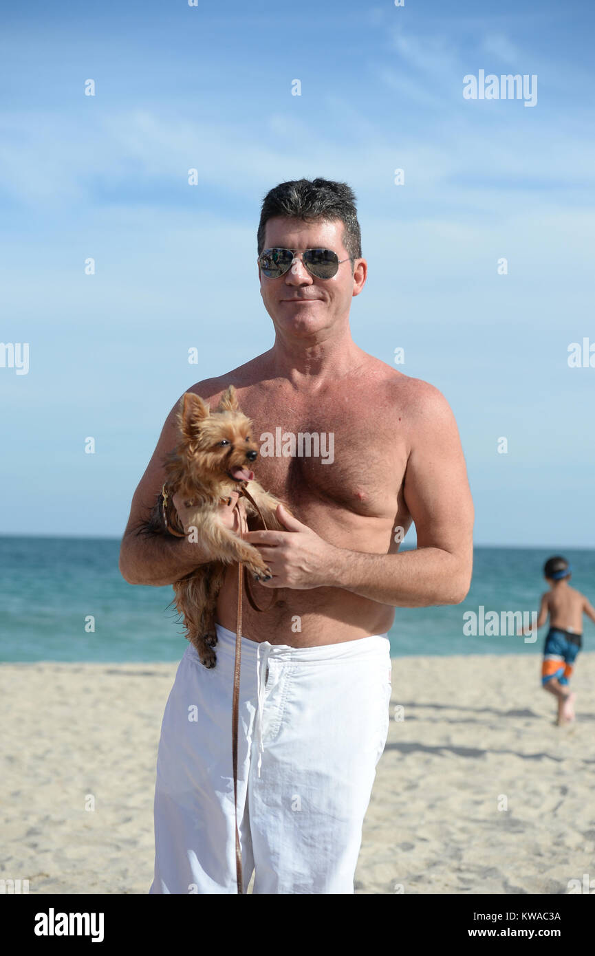 SMG Simon Cowell Lauren Silverman Eric Cowell FLXX Beach Newborn Baby ...