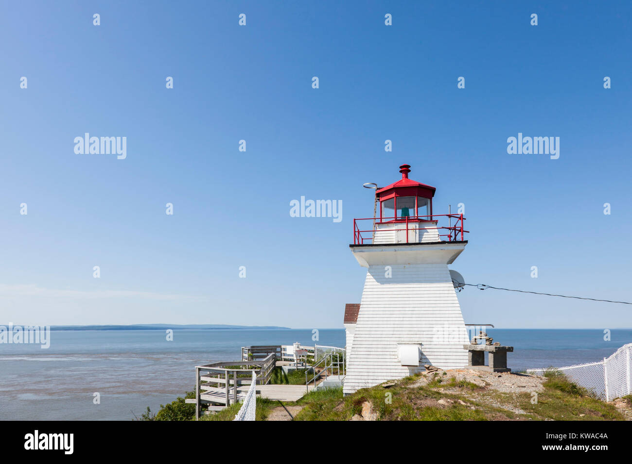 Cape Enrage Lighthouse in the Bay of Fundy. New Brunswick, Canada Stock ...