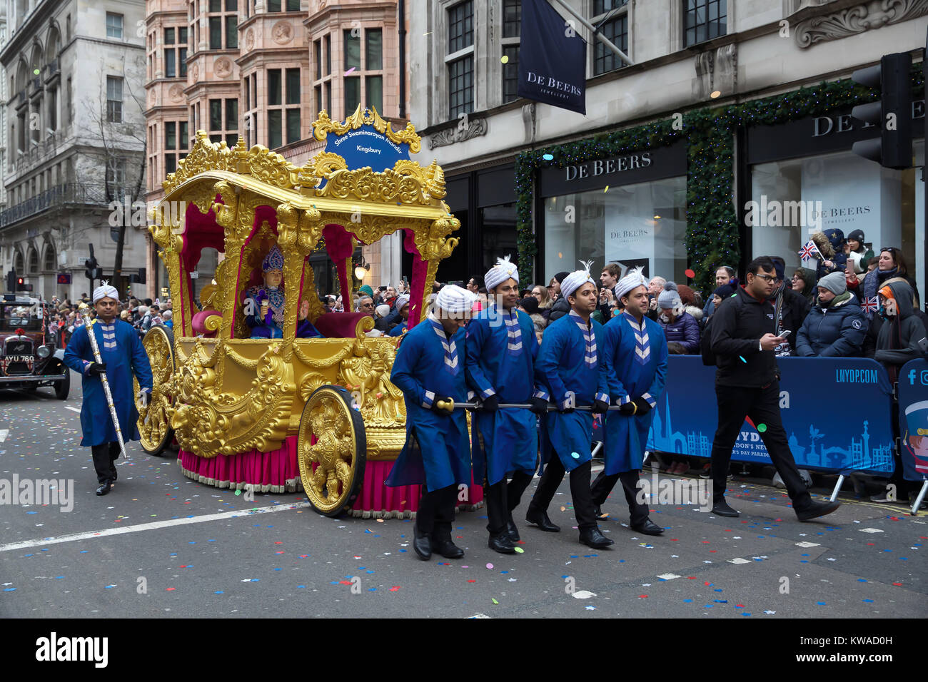London, UK. 1st Jan, 2018. London New Years Day Parade gets underway ...
